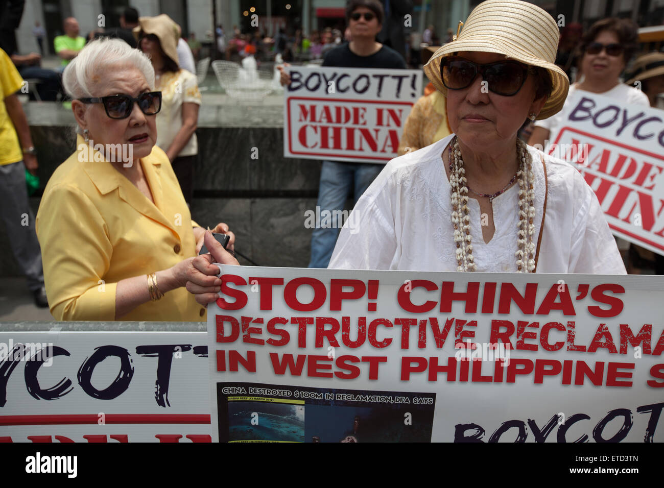 Filipino americans hi-res stock photography and images - Alamy
