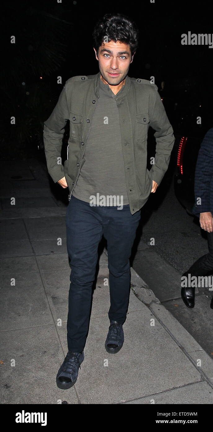 Nick Jonas celebrates the success of his new single with family and ...