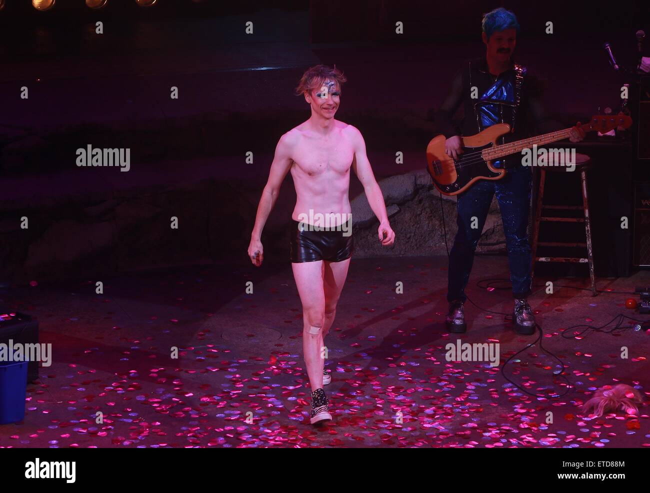 Hedwig and the Angry Inch welcomes John Cameron Mitchell, at the ...