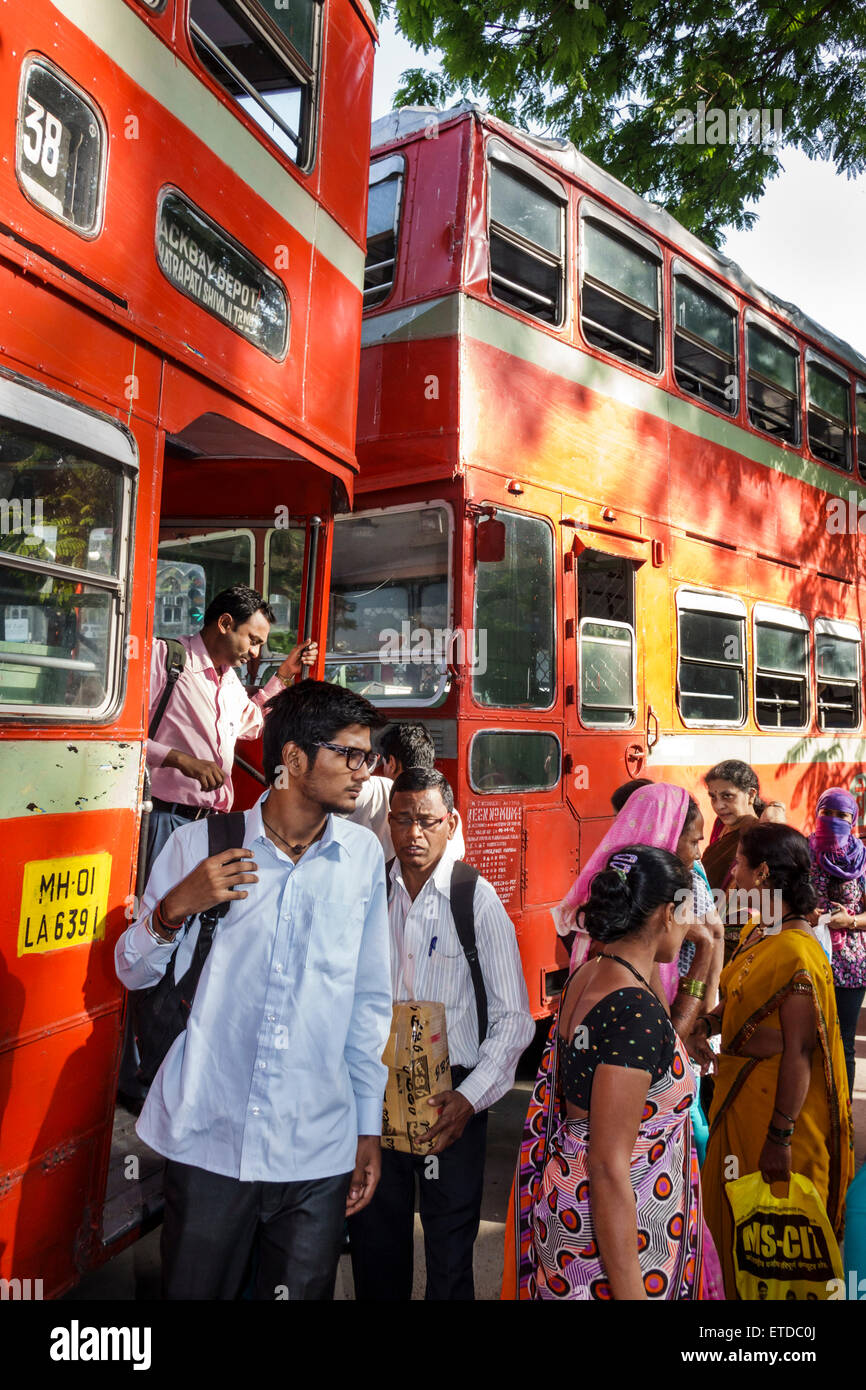 Mumbai bus stop hi-res stock photography and images - Alamy
