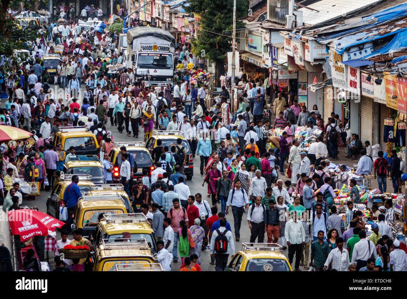 Crowded Street Mumbai High Resolution Stock Photography and Images - Alamy