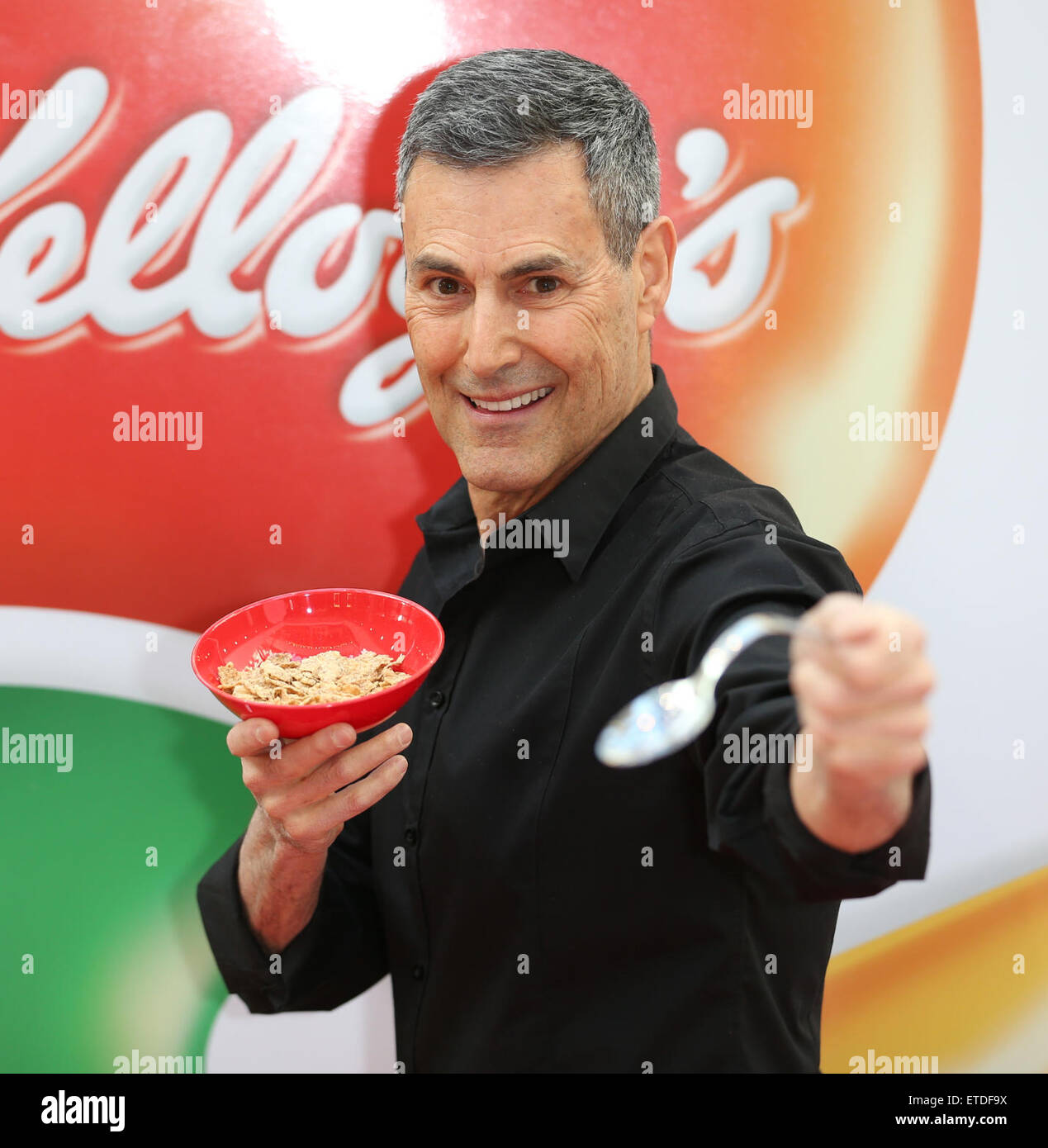 Uri Geller hosts a spoon bending master-class as well as sharing the ...