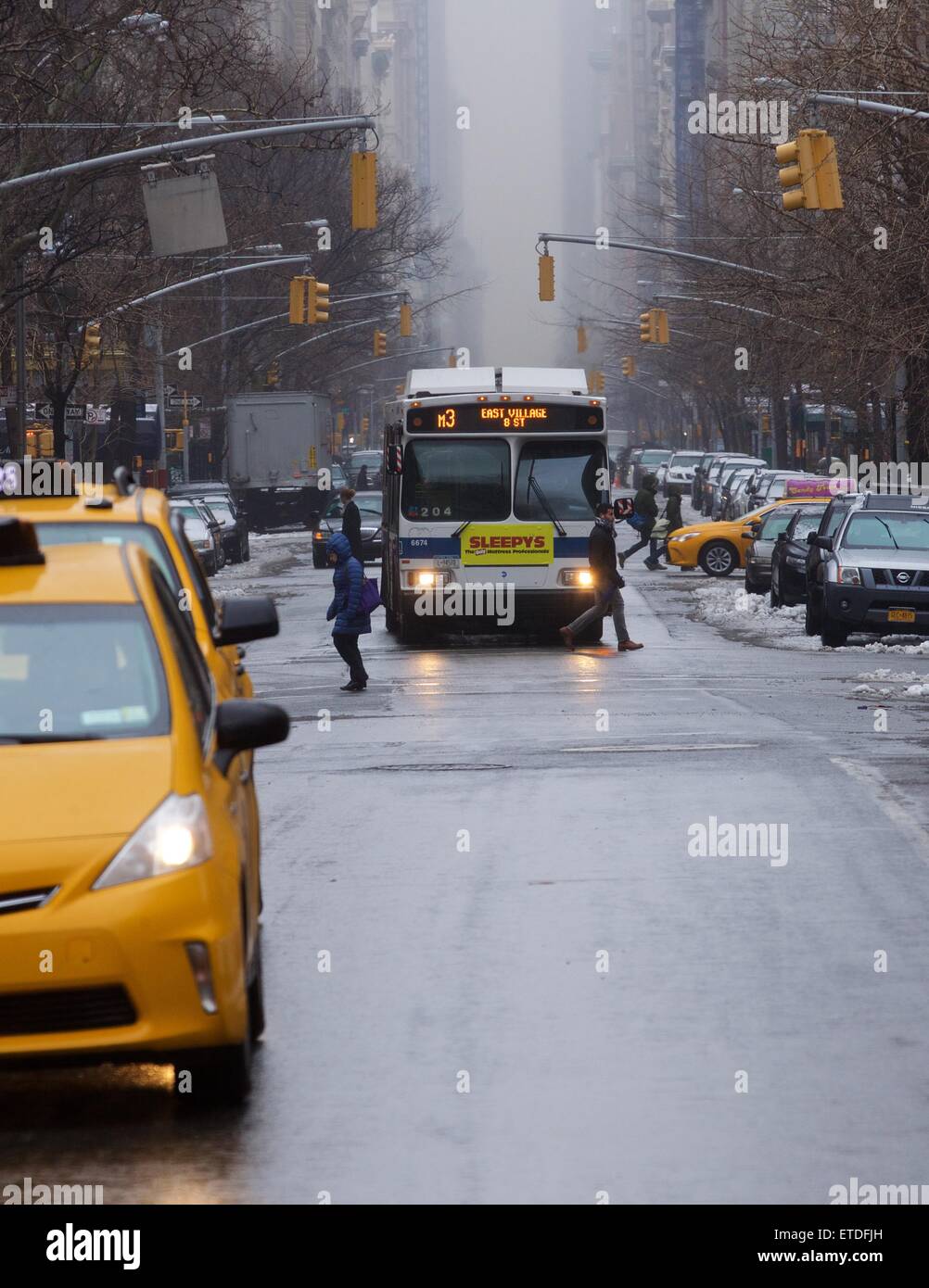 New York City is expected to receive 4-6 inches of mixed snow and rain ...
