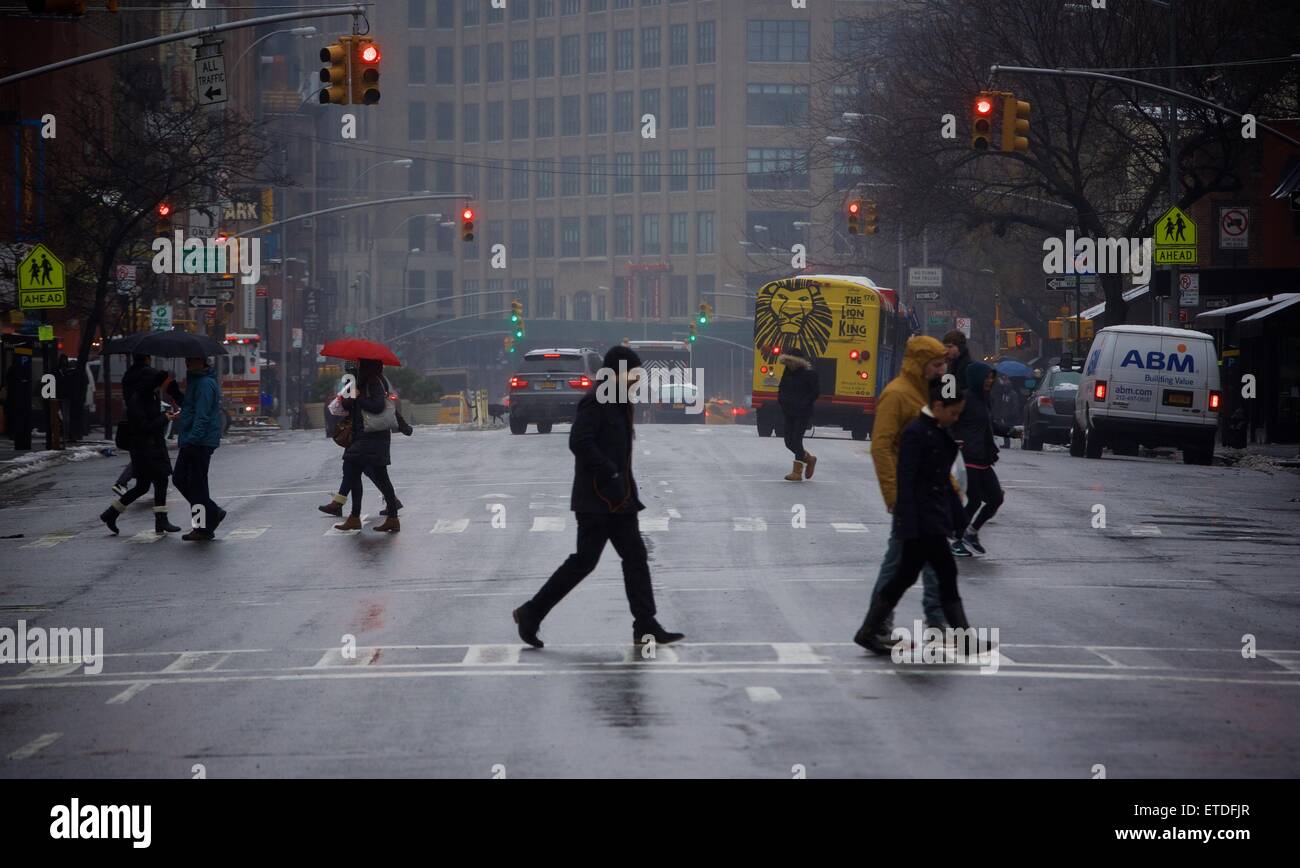 New York City is expected to receive 4-6 inches of mixed snow and rain ...