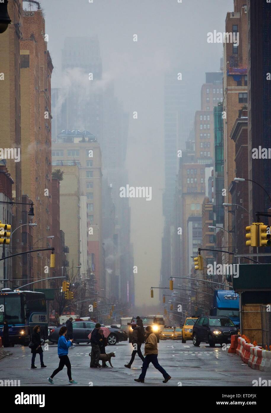 New York City is expected to receive 4-6 inches of mixed snow and rain ...