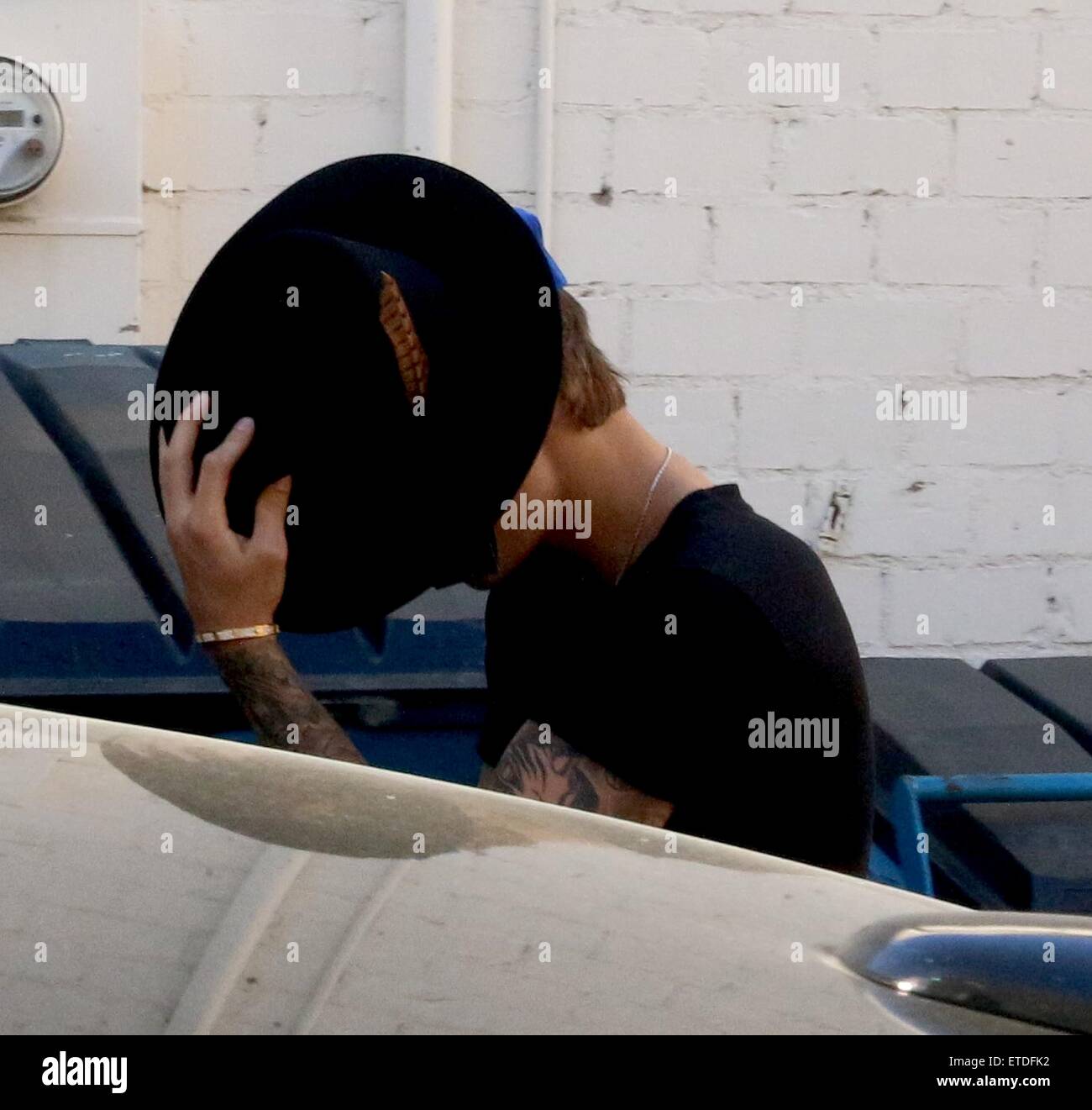 Justin Bieber and Corey Gamble shop together in Beverly Hills Featuring ...