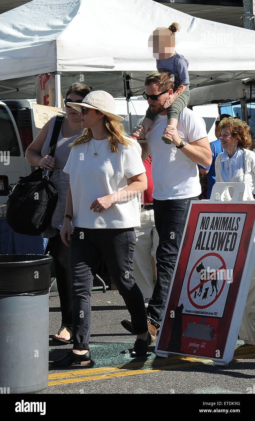 Drew barrymore and olive barrymore kopelman hi-res stock photography ...