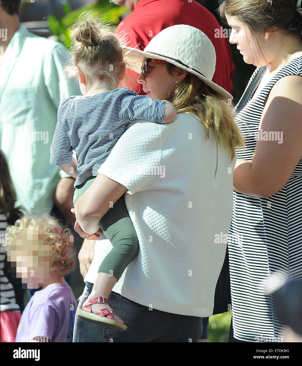 Drew Barrymore and Will Kopelman take their daughter, Olive to the ...