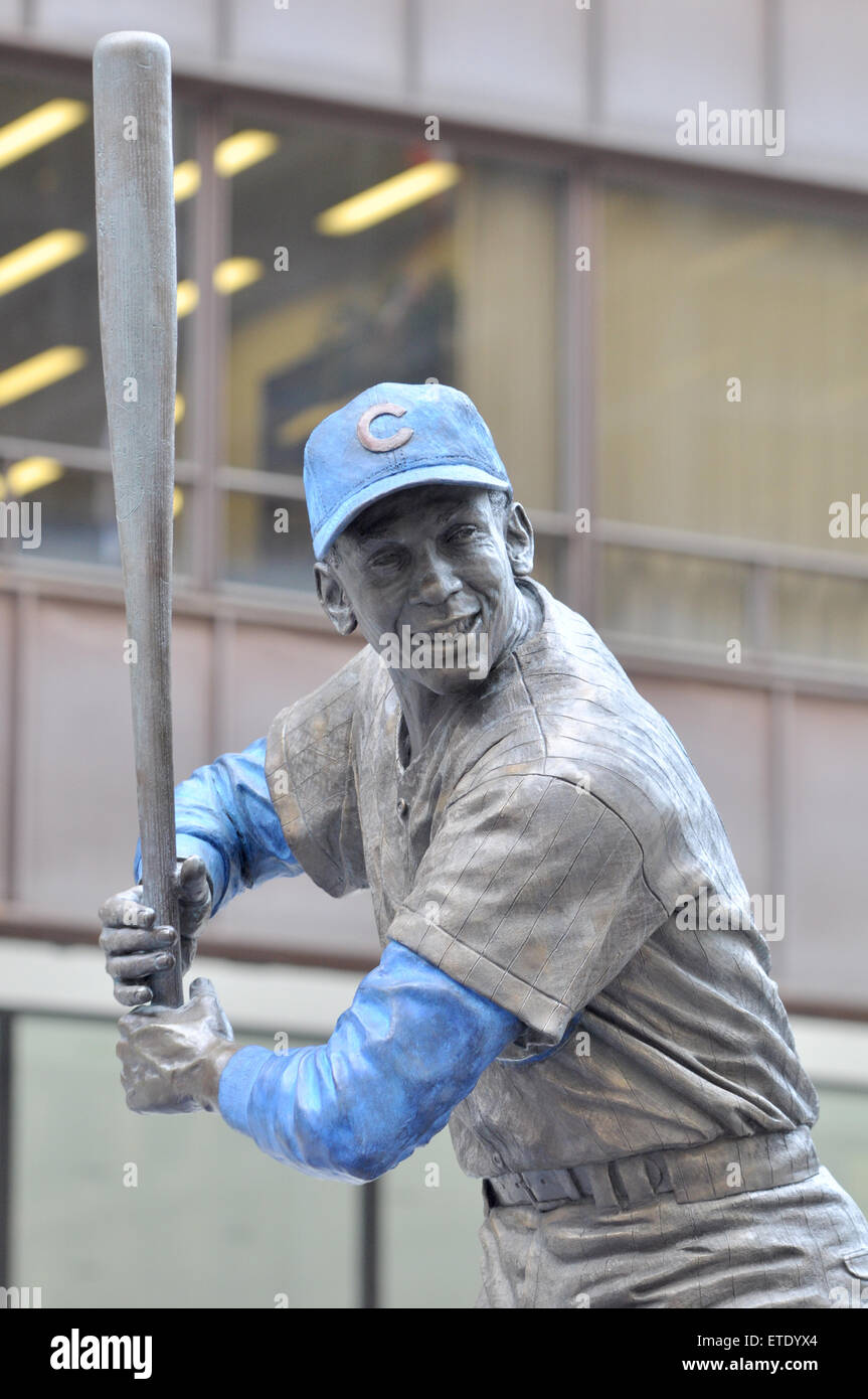 The Chicago Cubs bronze statue of baseball legend Ernie Banks on ...
