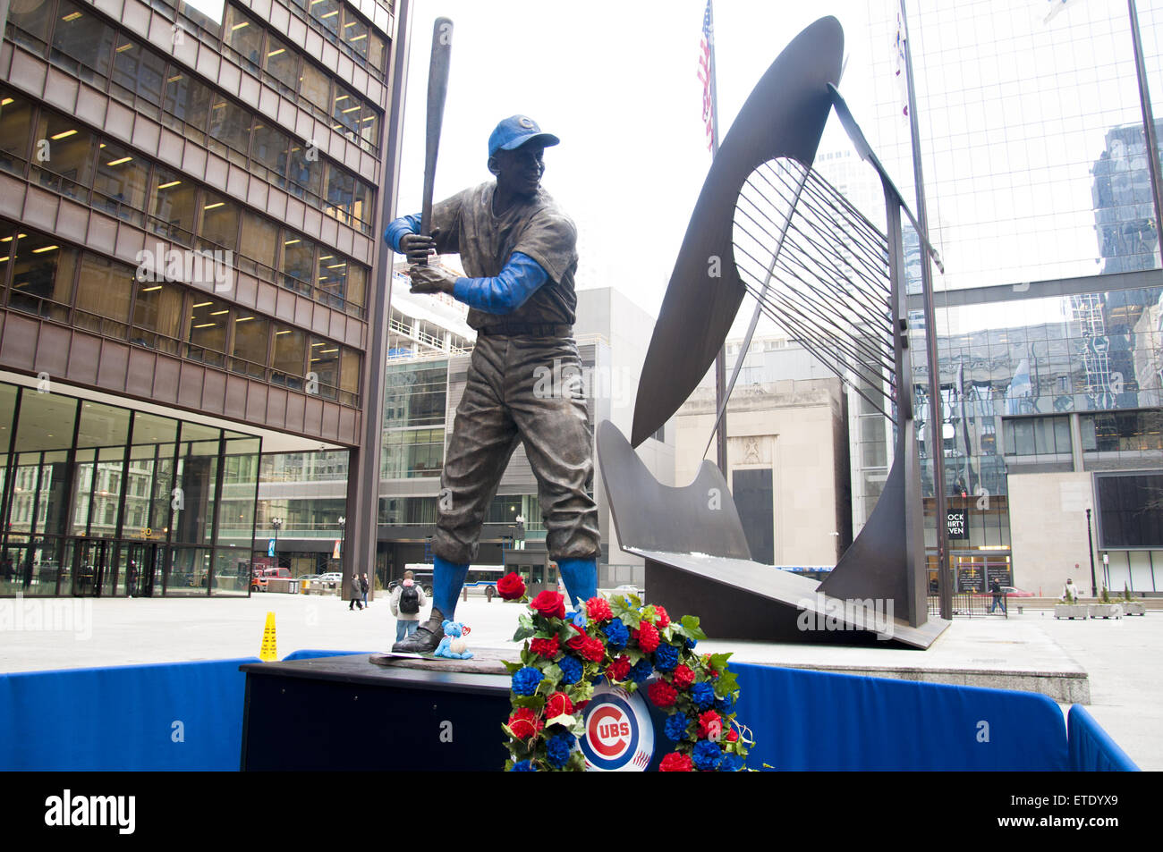 The Chicago Cubs bronze statue of baseball legend Ernie Banks on ...
