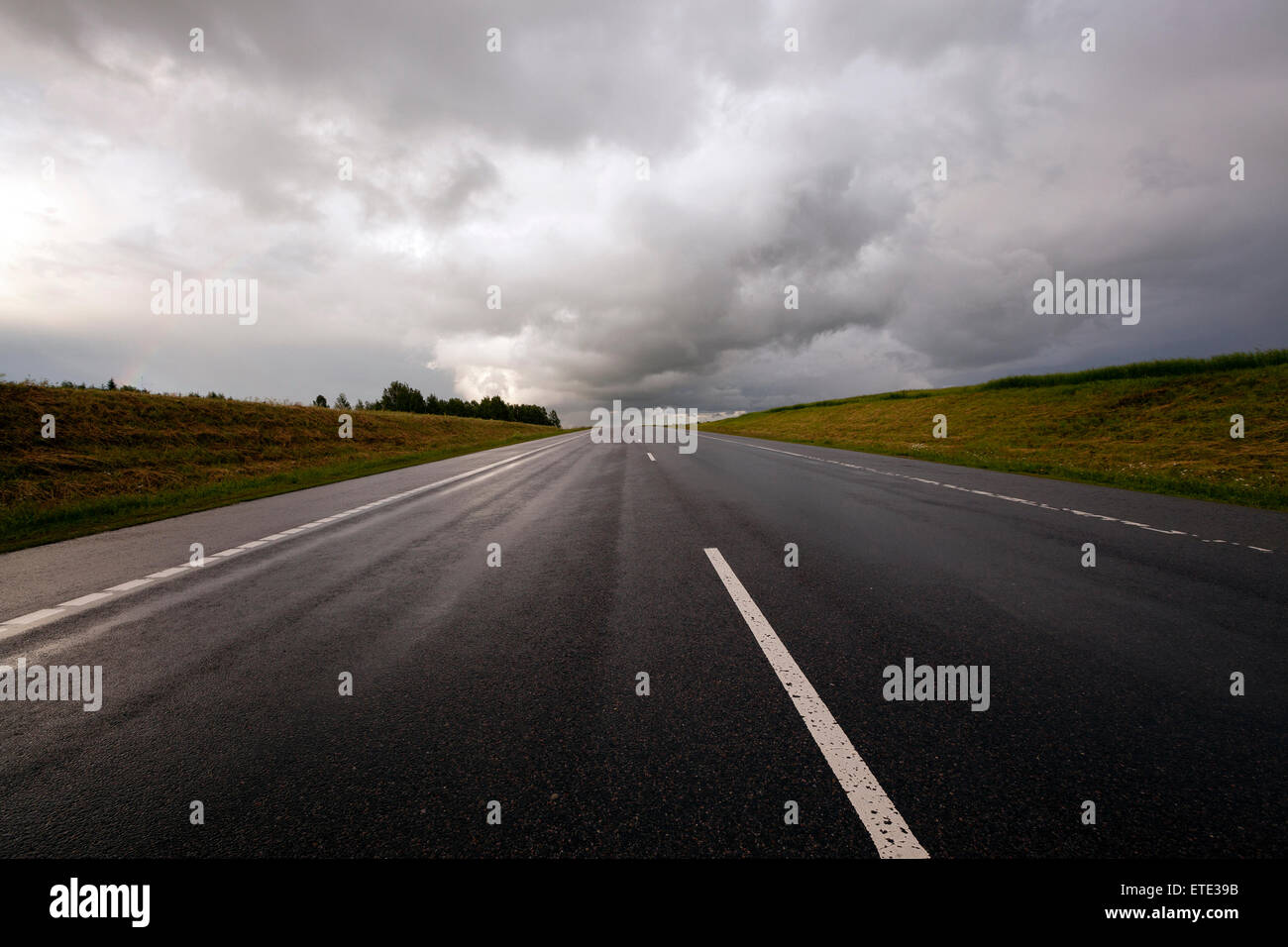Lightning over asphalt road hi-res stock photography and images - Alamy