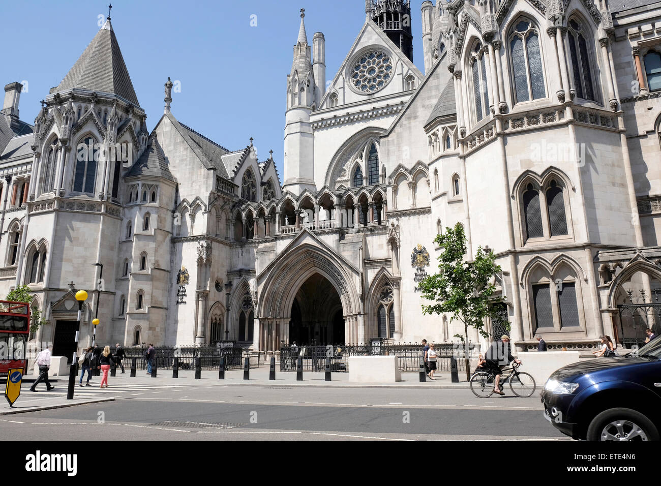 A general view the Royal Courts of Justice in central London Stock ...