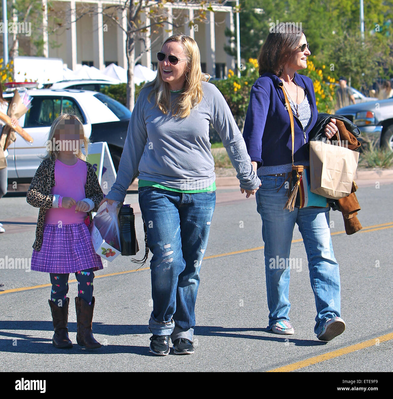 Melissa Etheridge and partner Linda Wallem spend the day at the Malibu ...