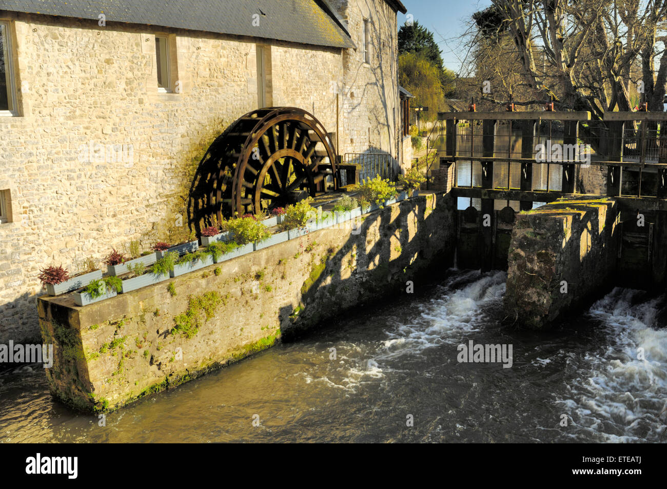 Ancient waterwheel hi-res stock photography and images - Alamy
