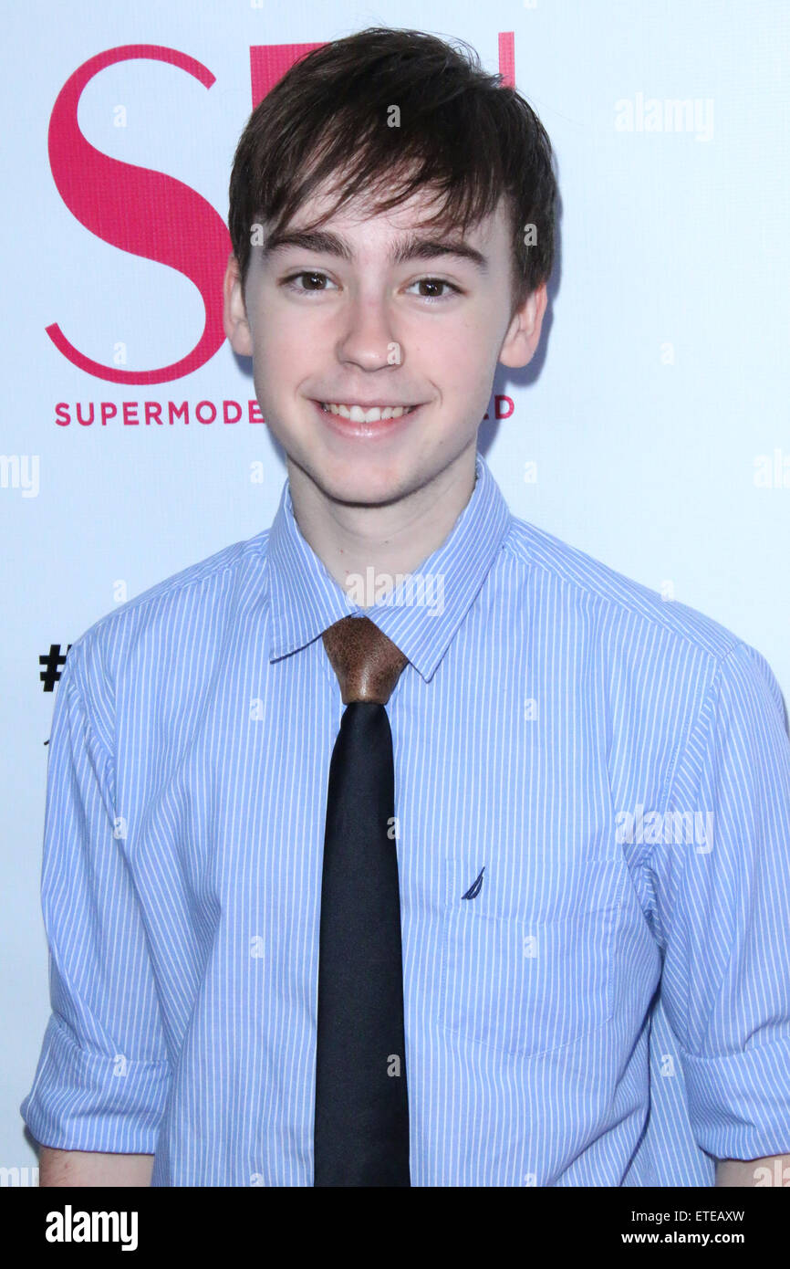 SU Magazine's 15 Year Anniversary All-Star Bash Featuring: Chad Roberts ...