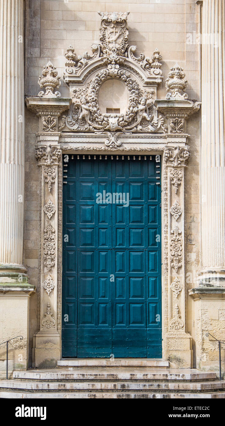 Old door from Bari, Italy Stock Photo - Alamy