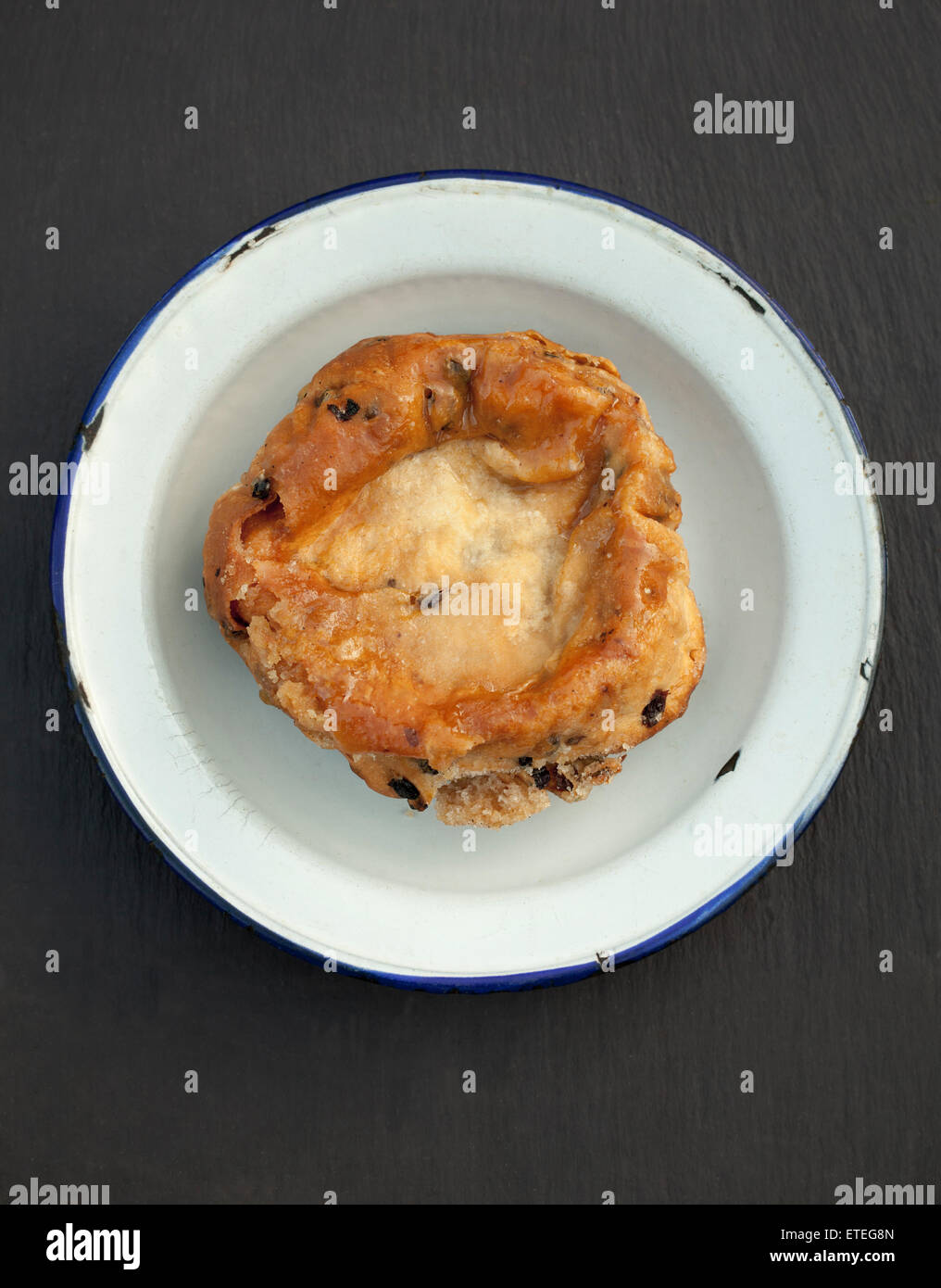 Lardy Cake - a food delicacy in south west England especially Wiltshire ...