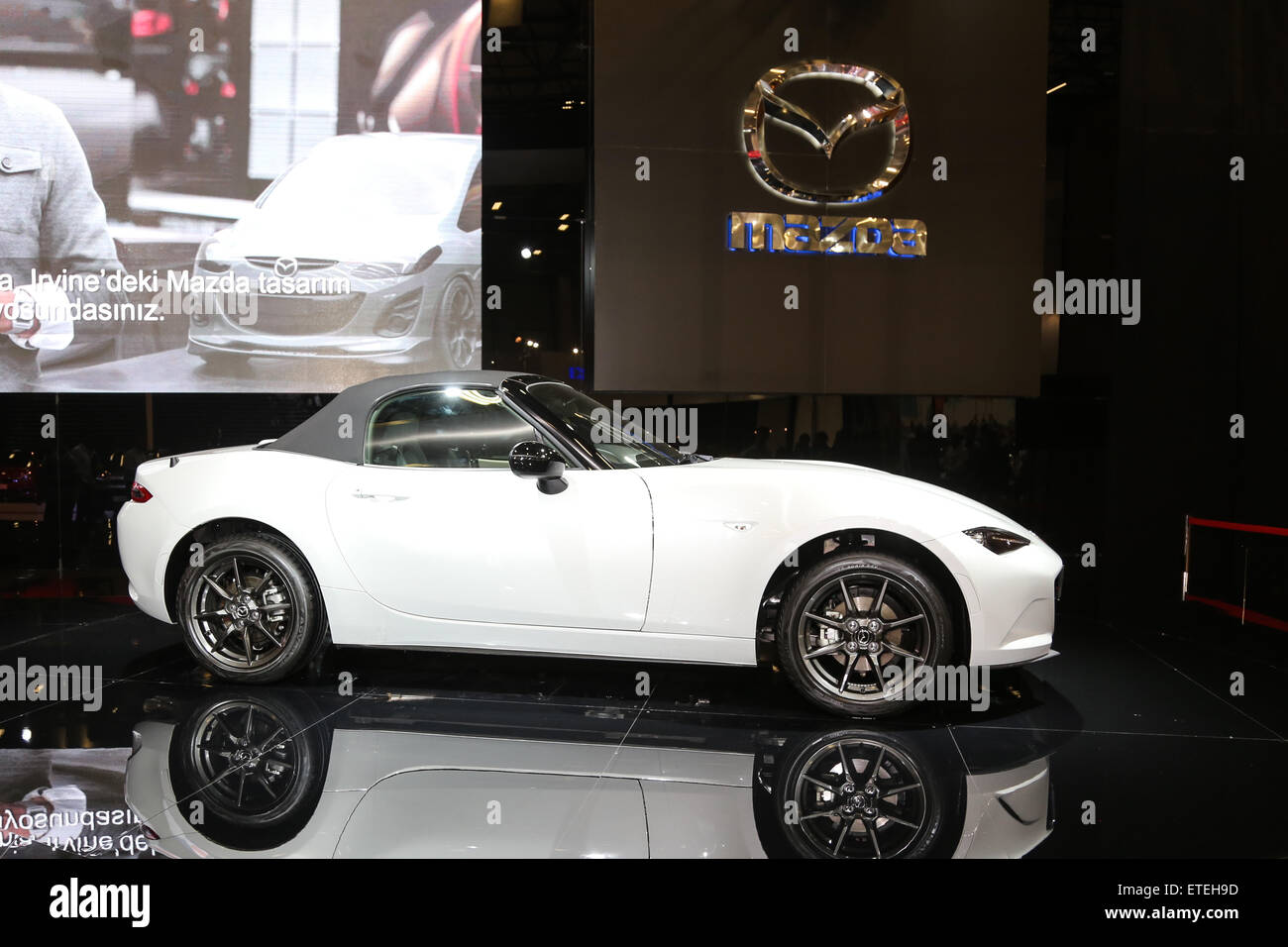 Mazda mx 5 show hi-res stock photography and images - Alamy