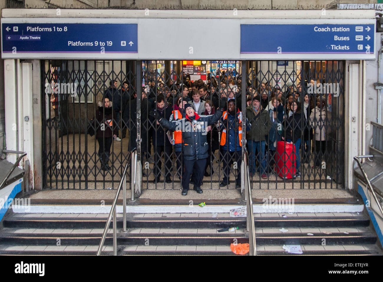 London tube strike london underground victoria station bus queues buses ...