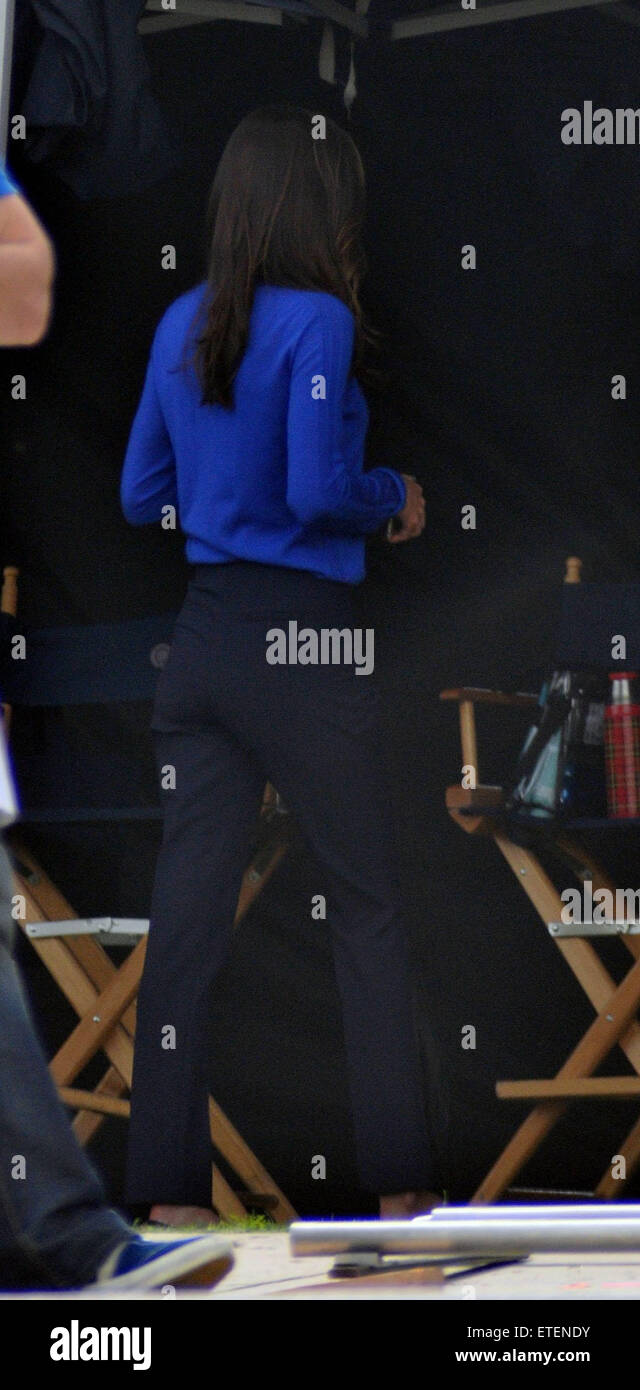 Amanda Kerr shooting on location in Santa Monica for a commerical ...