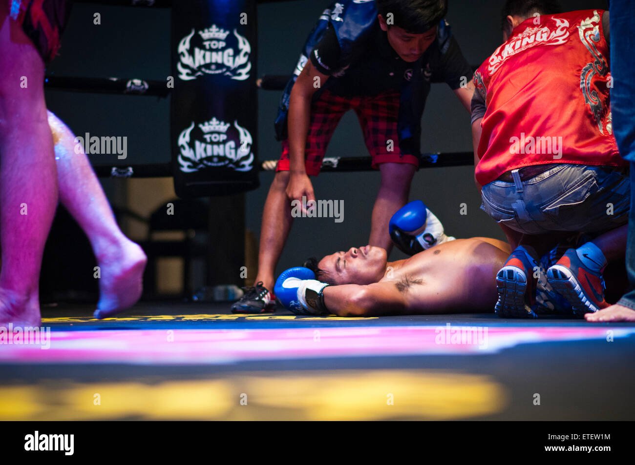 Unconscious boxer hi-res stock photography and images - Alamy