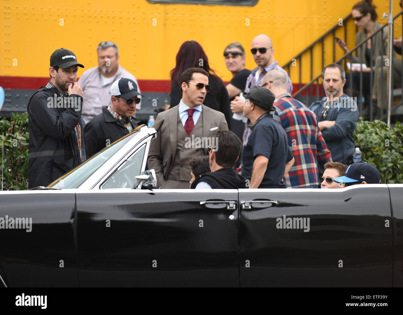 The 'Entourage' cast film an ending scene in Los Angeles for their ...