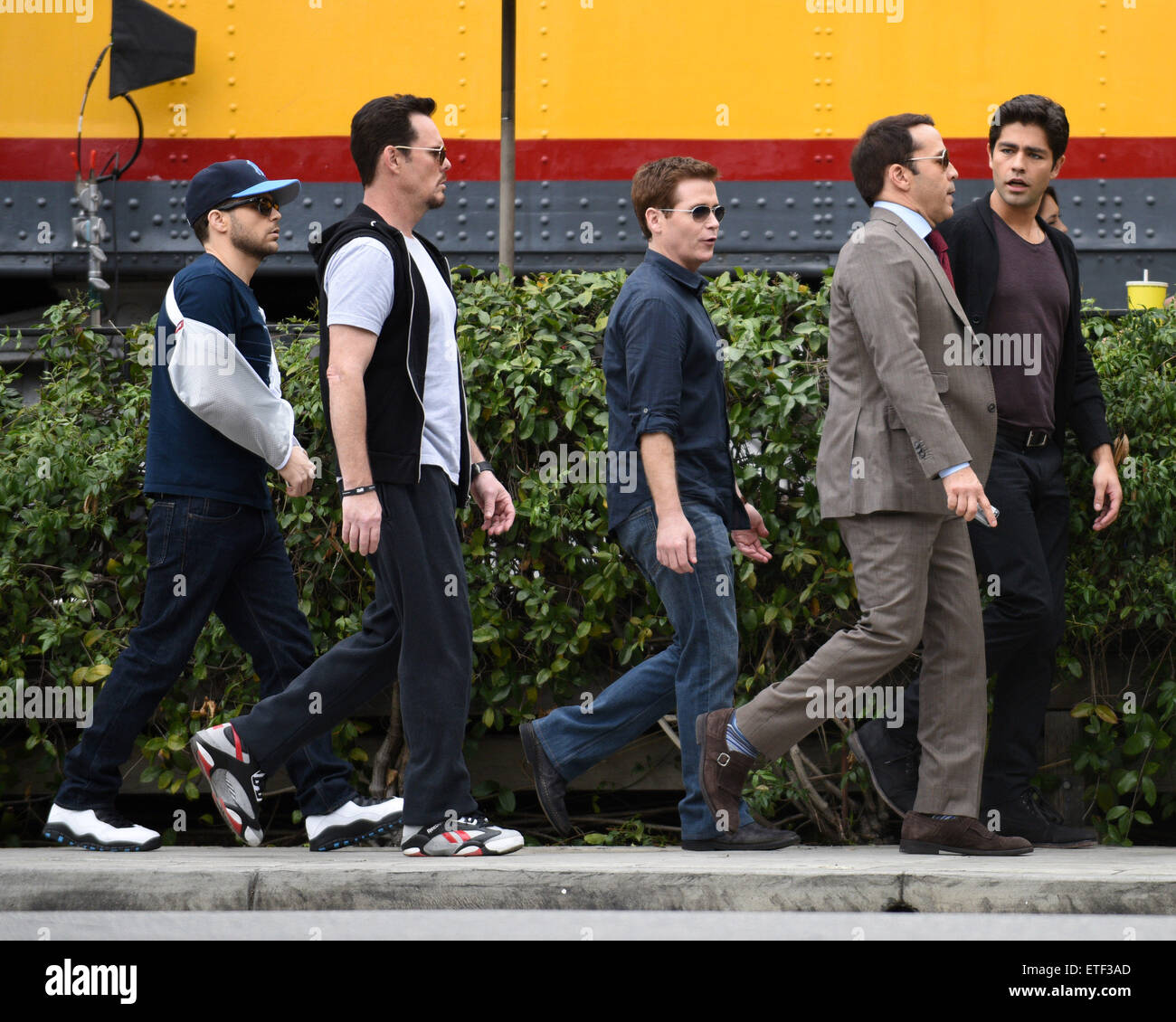 The 'Entourage' cast film an ending scene in Los Angeles for their ...