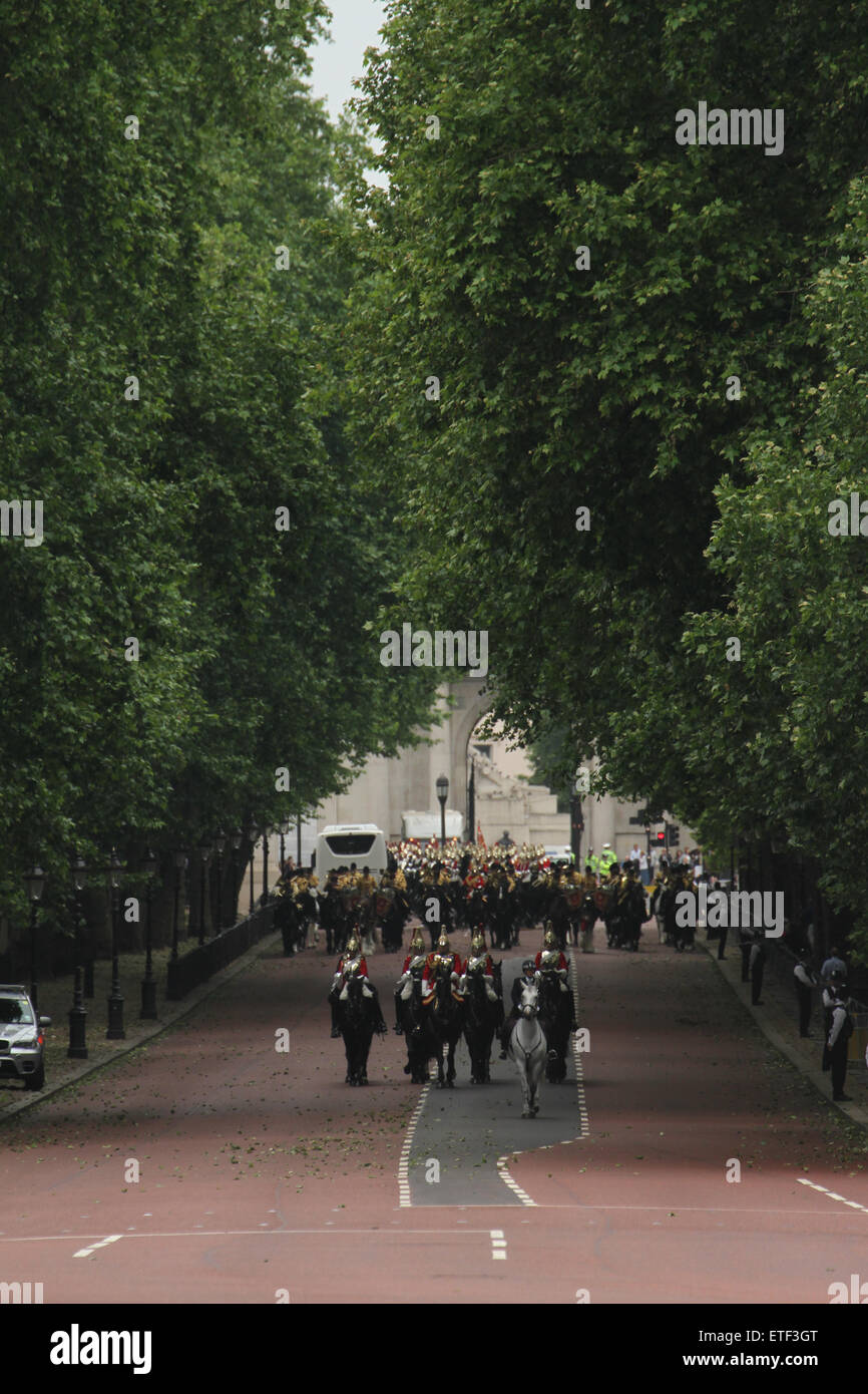 Queen riding side saddle hi-res stock photography and images - Alamy