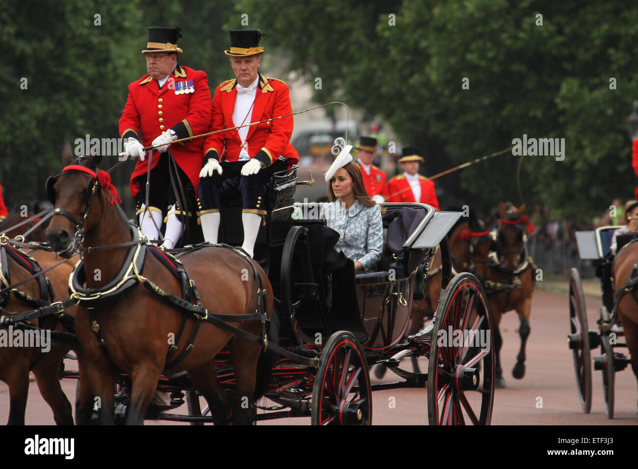 Queen riding side saddle hi-res stock photography and images - Alamy