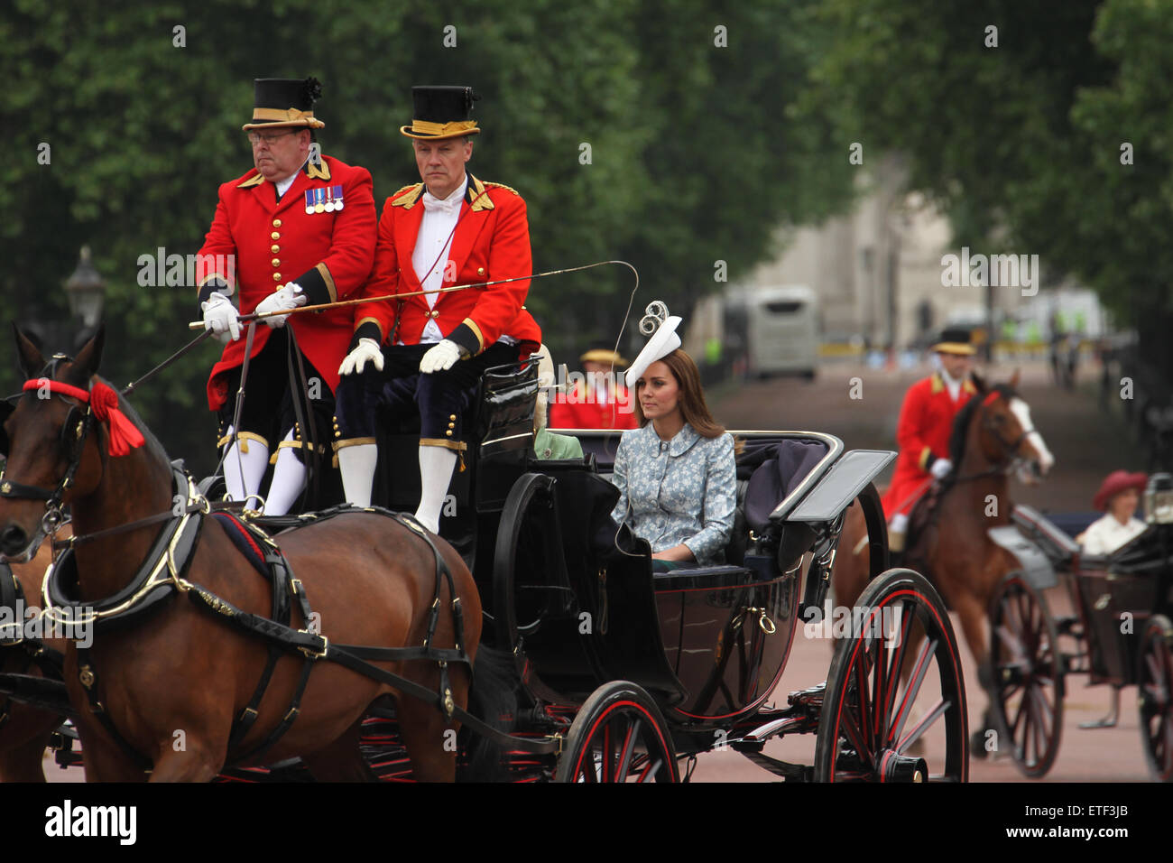Queen riding side saddle hi-res stock photography and images - Alamy