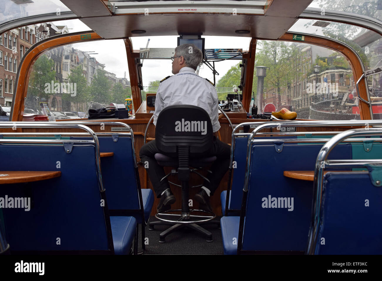 Canal boat interior hi-res stock photography and images - Alamy