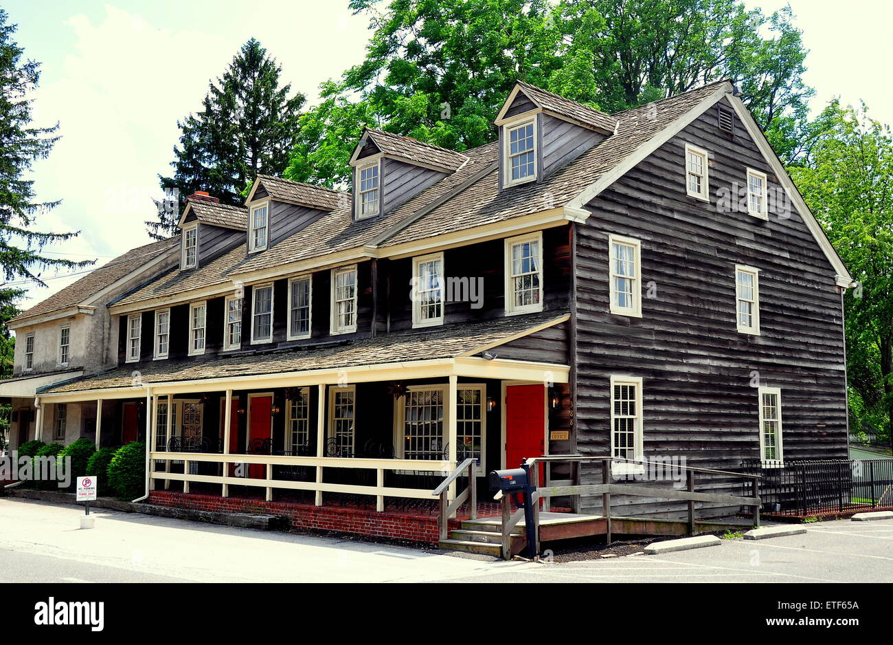 Dilworthtown, Pennsylvania: Colonial-era wooden Innkeeper's Kitchen ...