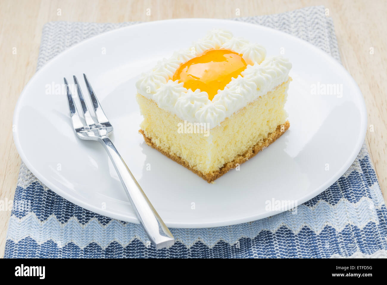 Cream squares hi-res stock photography and images - Alamy