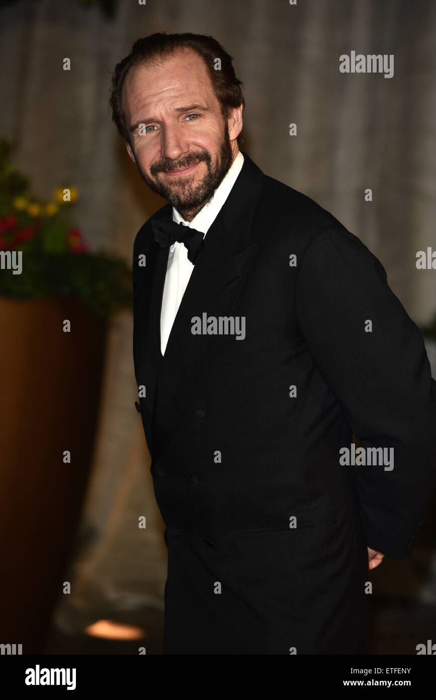 British actor ralph fiennes british hi-res stock photography and images ...