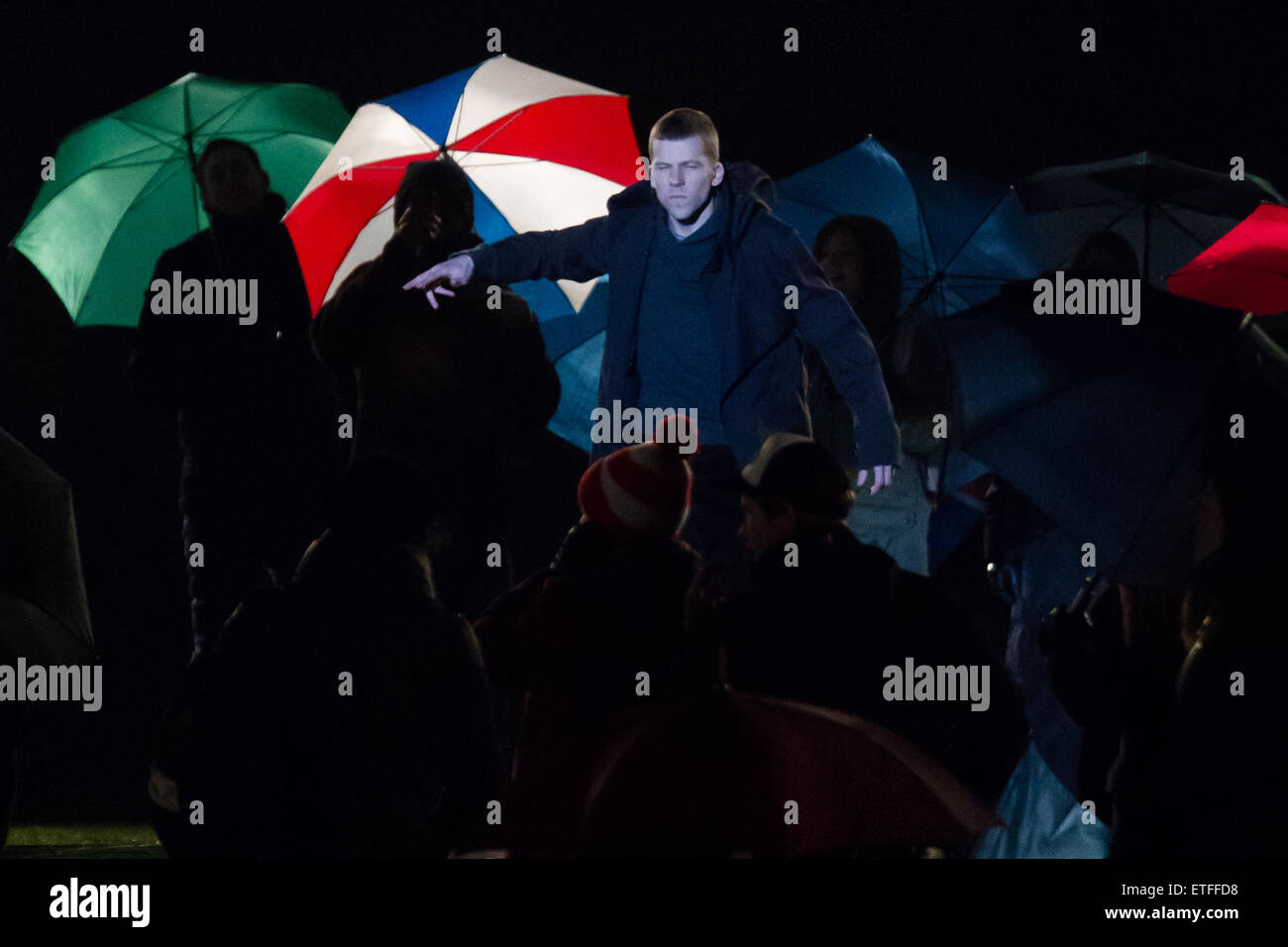 Jesse Eisenberg filming a magic scene for 'Now You See Me 2' in ...