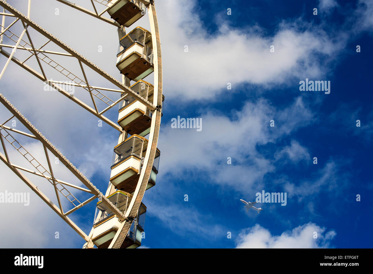 The Royal Windsor Wheel, Alexandra Gardens, Windsor, England Stock ...