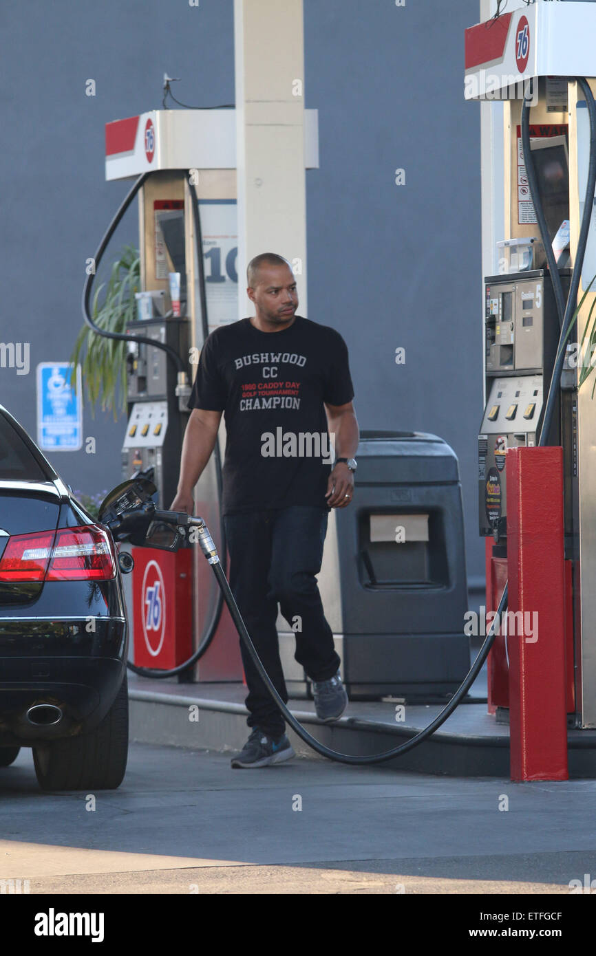 Scrubs actor Donald Faison pumping gas in his Mercedes in West ...