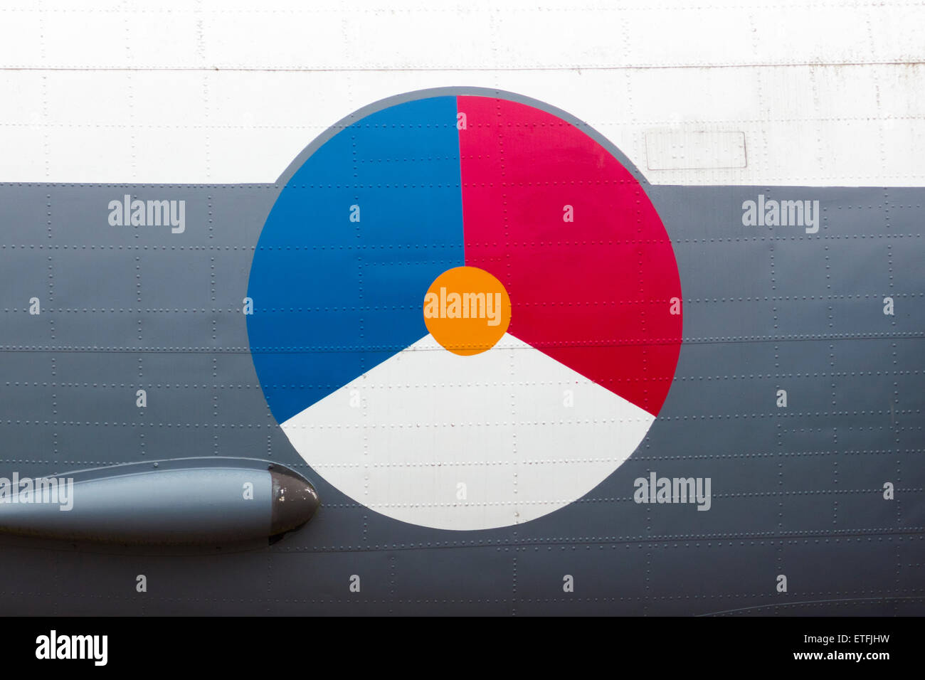 Aircraft roundel hi-res stock photography and images - Alamy