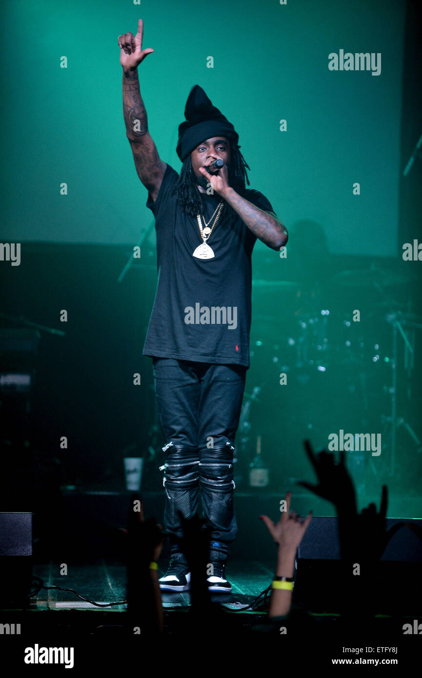 Wale performing at the 'SIMPLE Mobile Simply Nothing Tour' Featuring ...