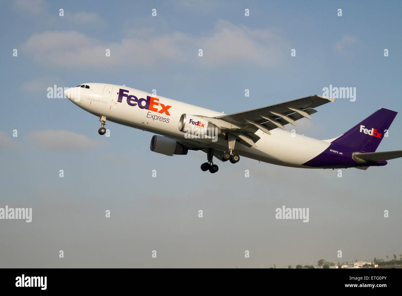 Cargo jet hi-res stock photography and images - Alamy