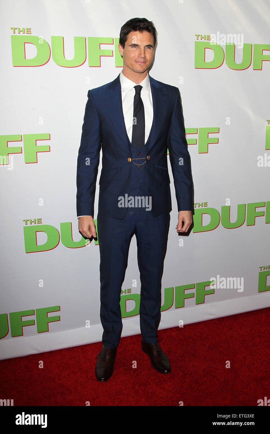 Los Angeles fan screening of THE DUFF Featuring: Robbie Amell Where ...