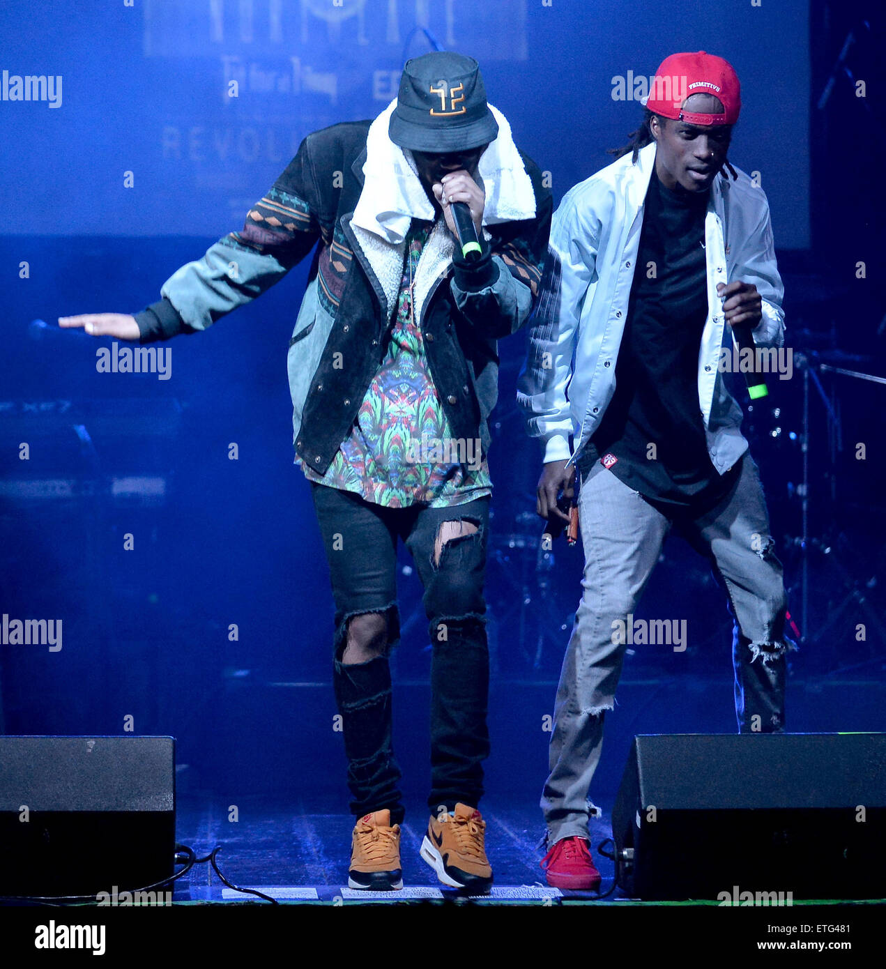 SIMPLE Mobile Simply Nothing Tour in Fort Lauderdale Featuring: Price ...