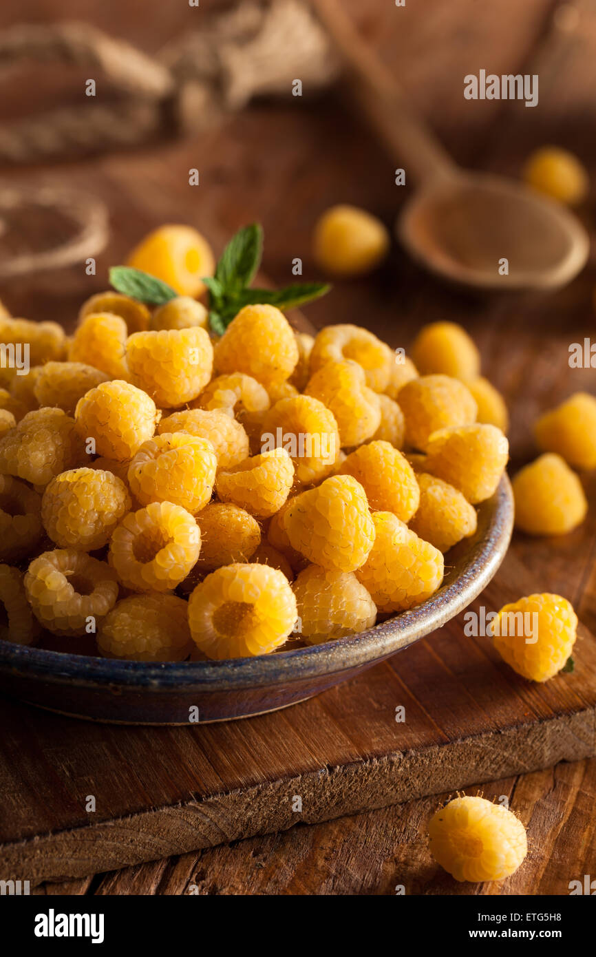 Raspberries yellow bowl hi-res stock photography and images - Alamy