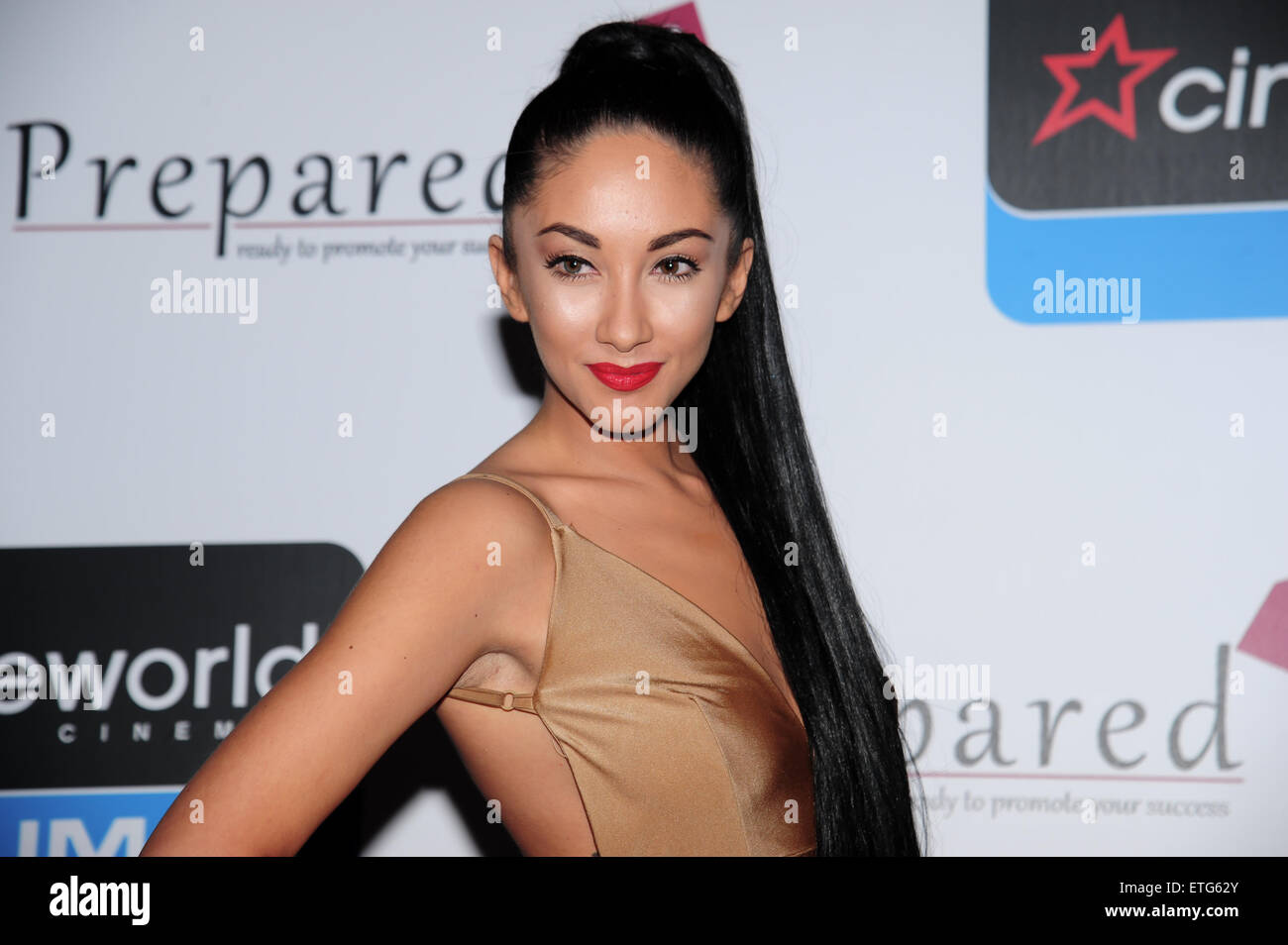 50 shades of red hi-res stock photography and images - Alamy