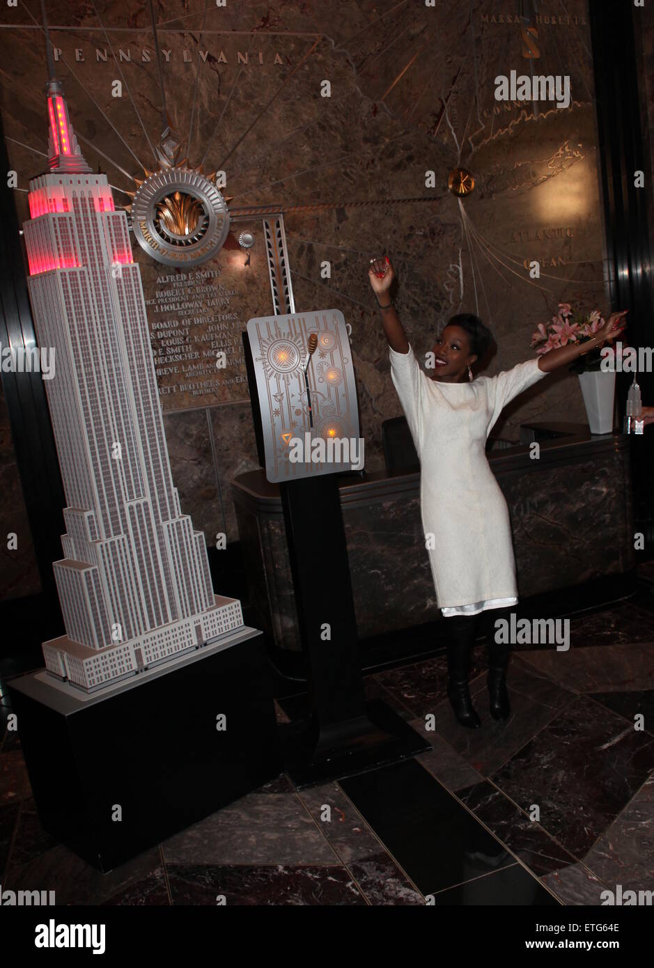 British singer-songwriter Estelle illuminates the Empire State Building ...