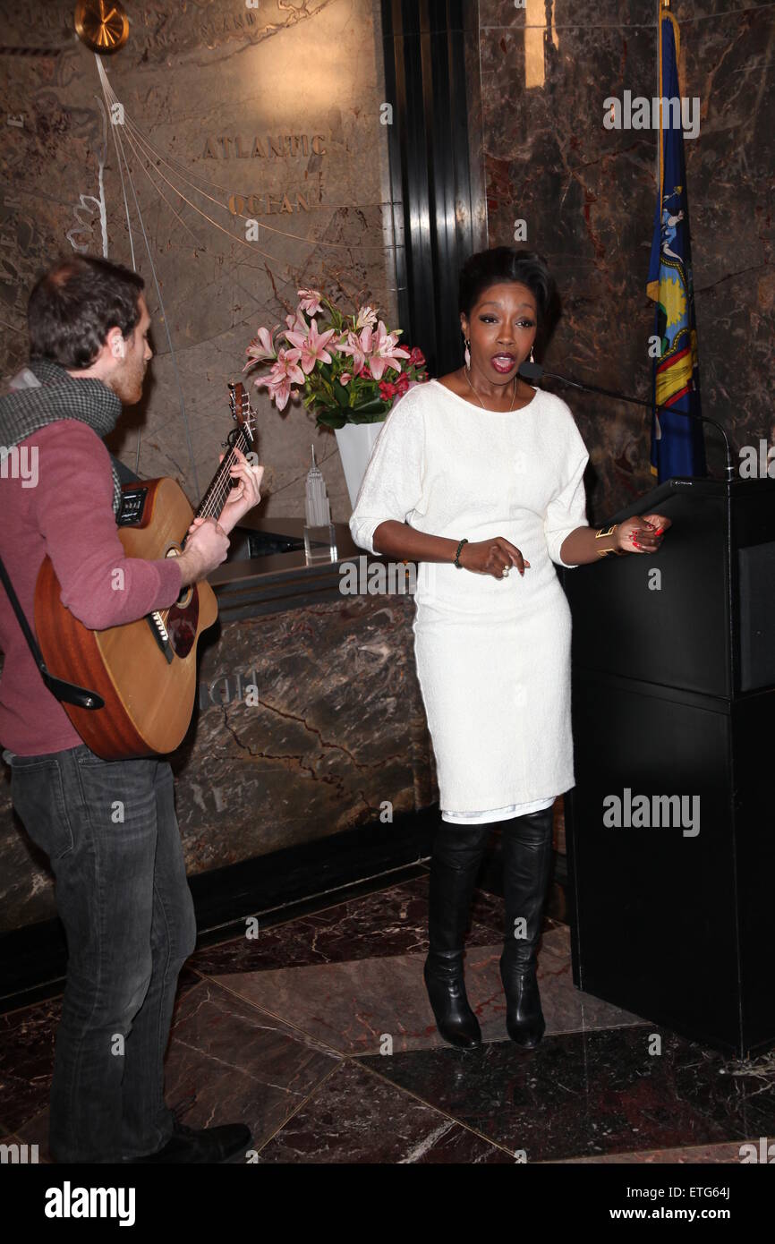 British singer-songwriter Estelle illuminates the Empire State Building ...