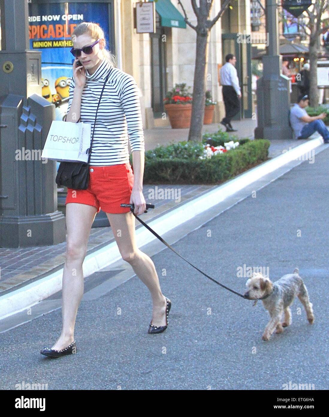 Alyssa sutherland hi-res stock photography and images - Alamy