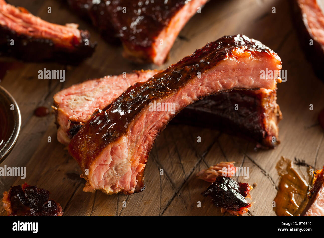 Homemade Smoked Barbecue Pork Ribs Ready to Eat Stock Photo - Alamy