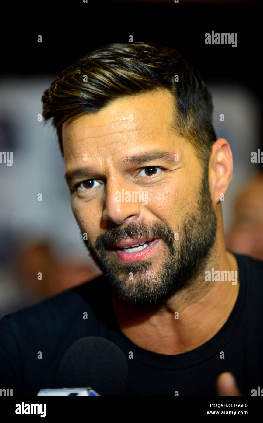 Ricky Martin meets and greets fans at BrandsMart USA signing his new CD ...