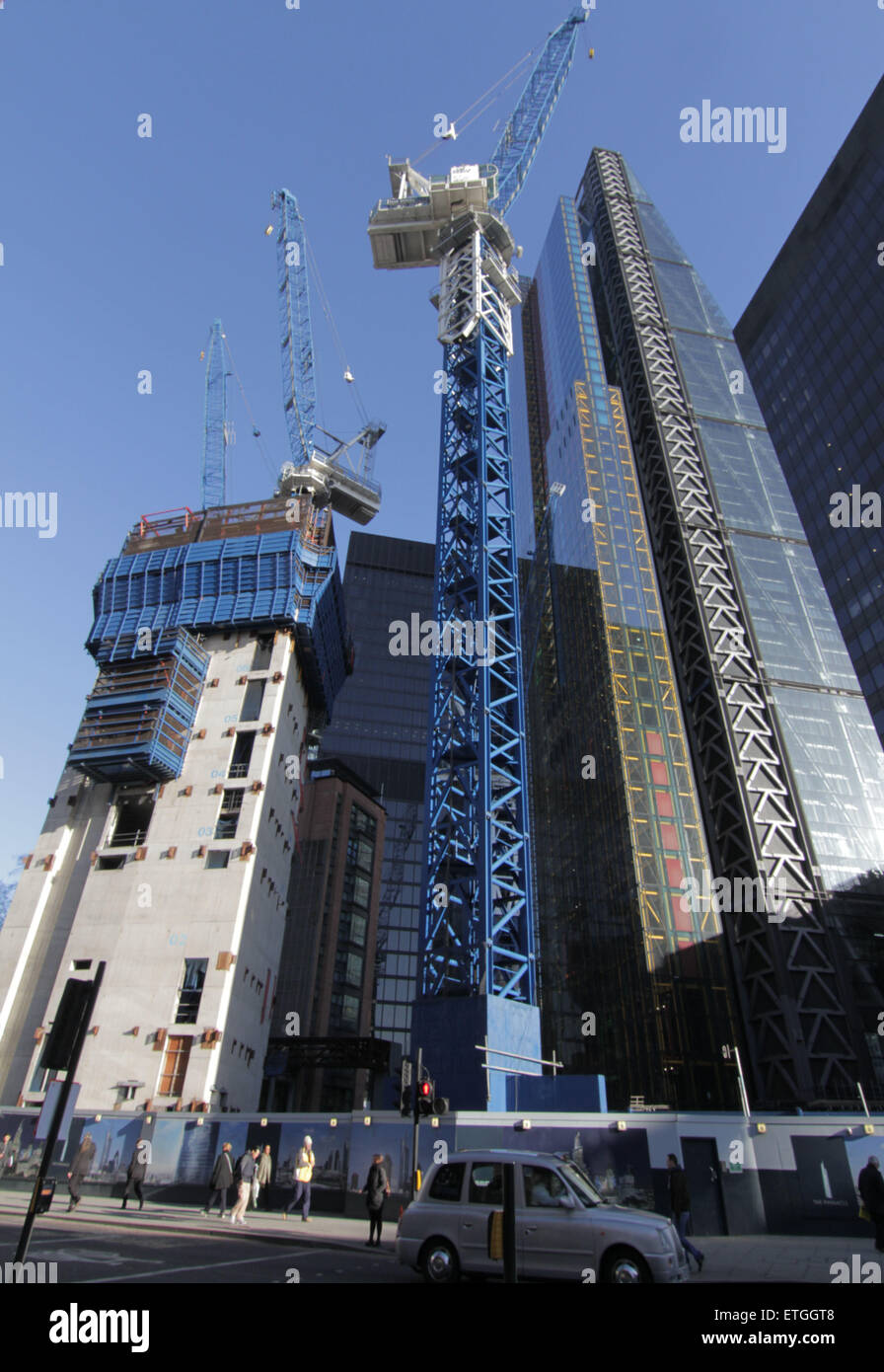 The Pinnacle building in the City of London under construction ...